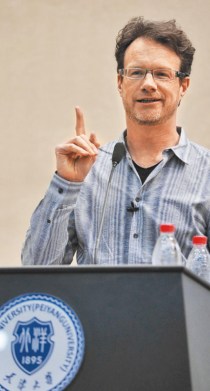 誇陸不遺餘力 老外爆紅密碼 - 翻爆 - 翻報